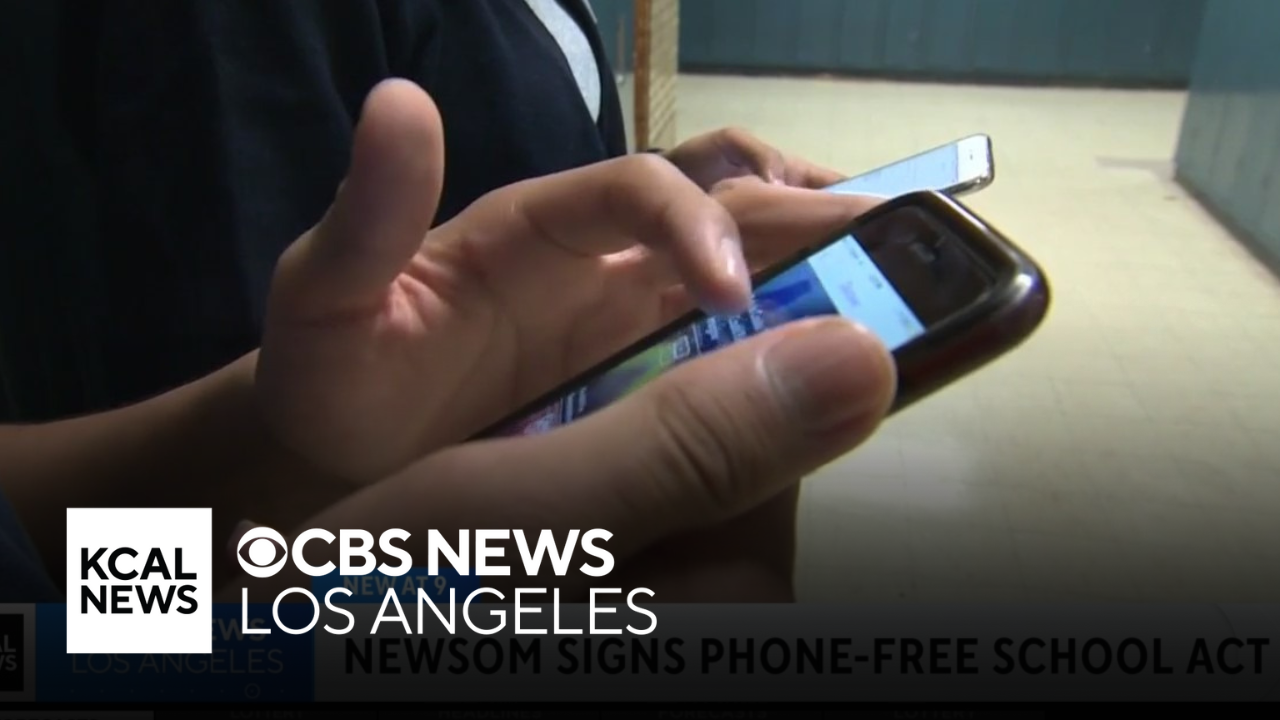 California schools must restrict student cellphone use on campus under law signed by Gov. Gavin ...