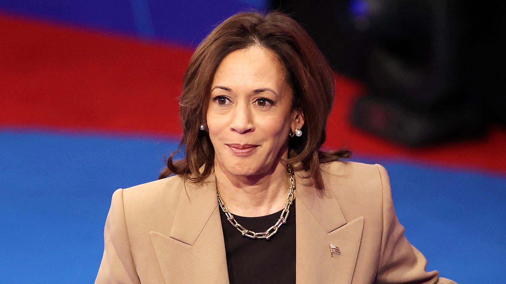 Harris reiterates support for "Dreamers" as she courts Latino voters at ...