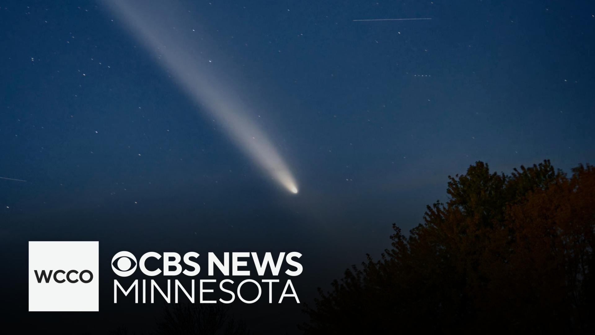 Photos, timelapse show once-in-a-lifetime comet streaking across ...