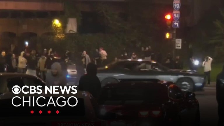Video shows spinning cars, crowds take streets over at Chicago's ...