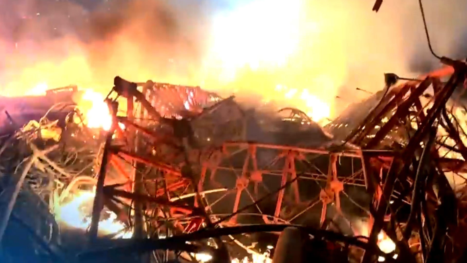 Helicopter crashes into radio tower in Houston, killing 4 on board ...