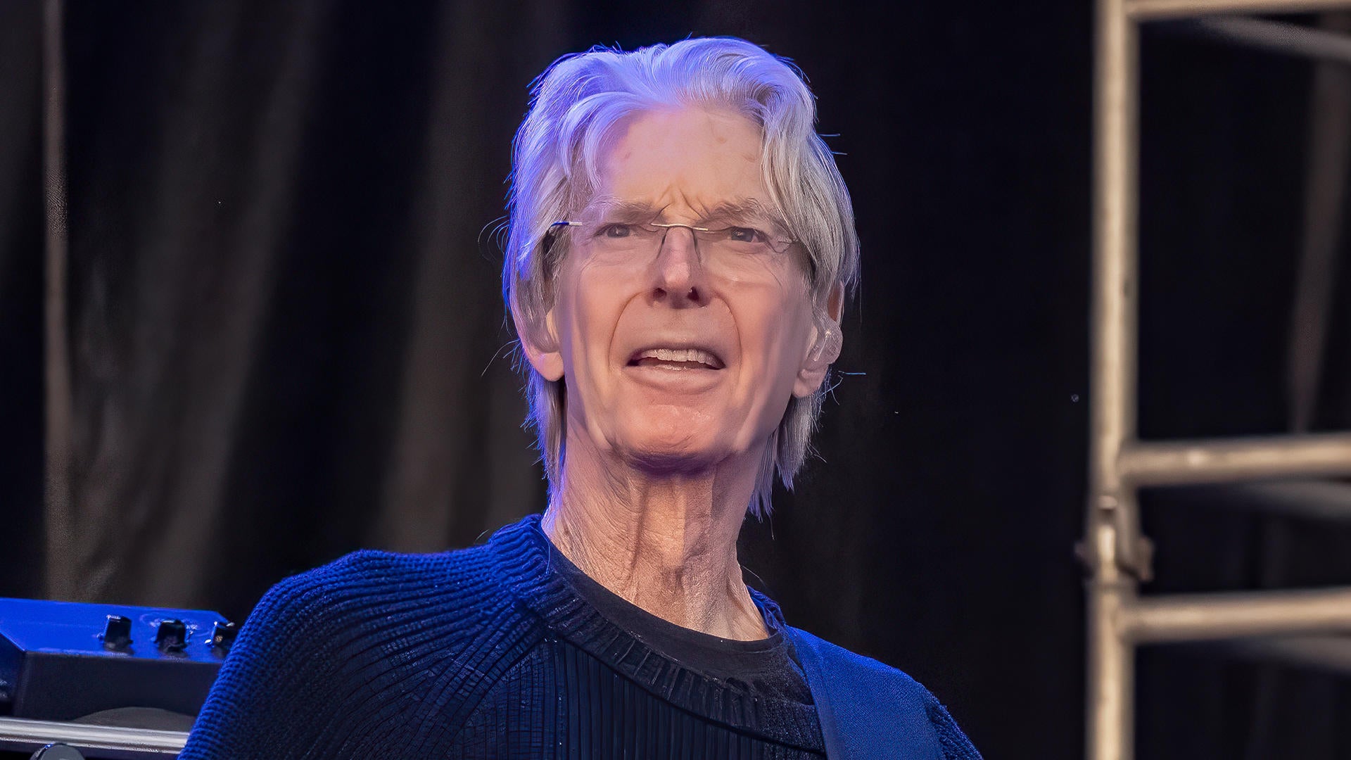 Phil Lesh, Grateful Dead bassist and founding member, dies at 84 - CBS News