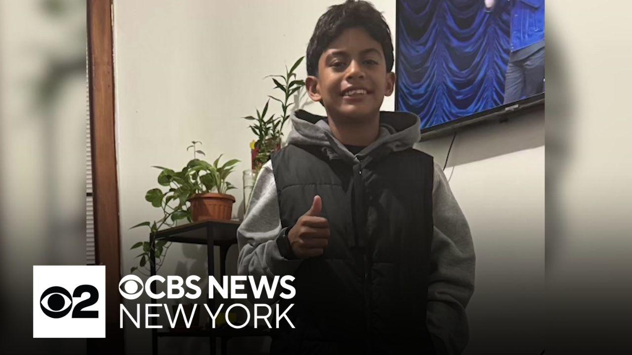 Teen dies while subway surfing in Queens days after his 13th birthday - CBS New York