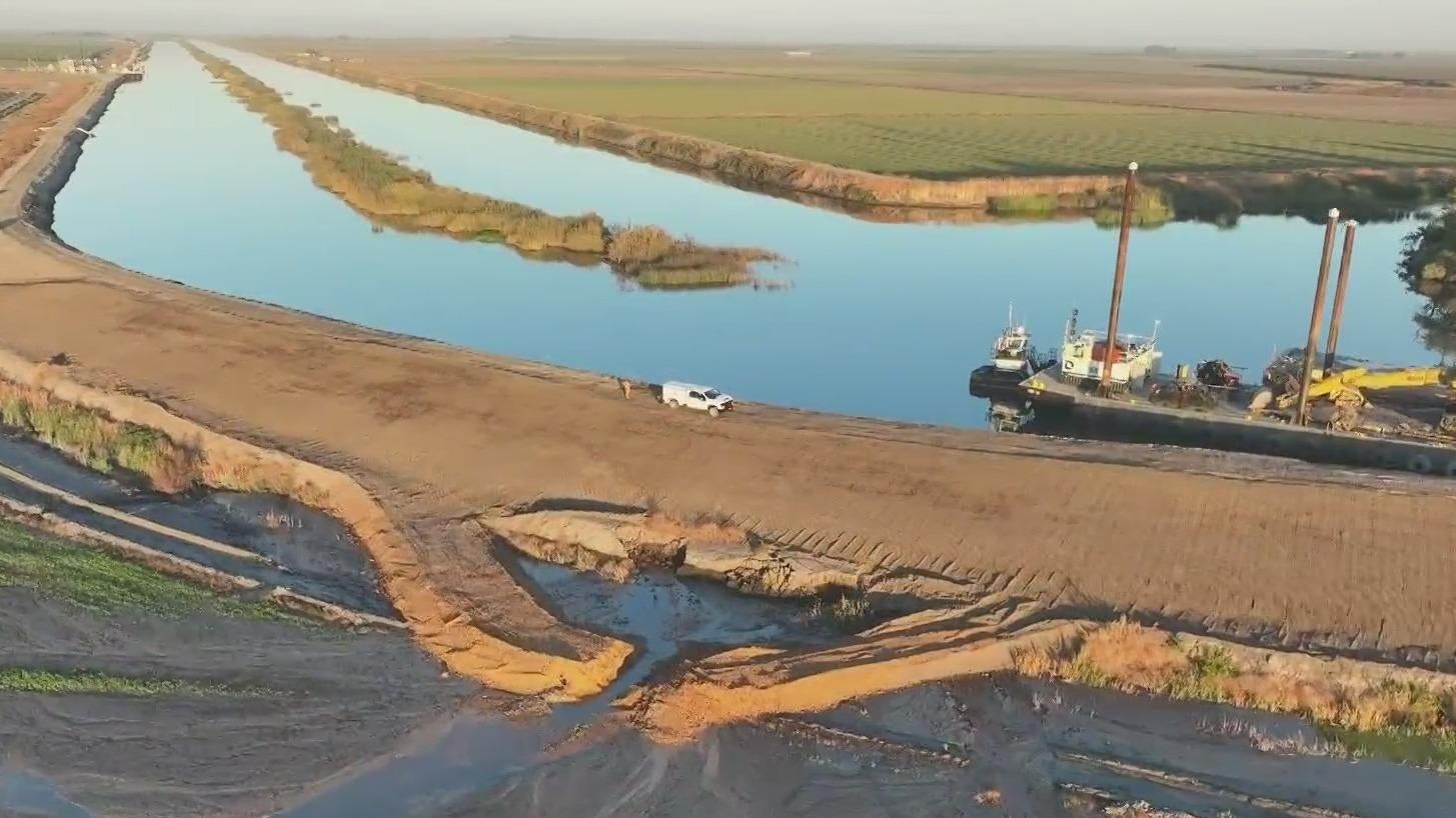 Partial levee collapse threatens San Joaquin County agriculture land ...