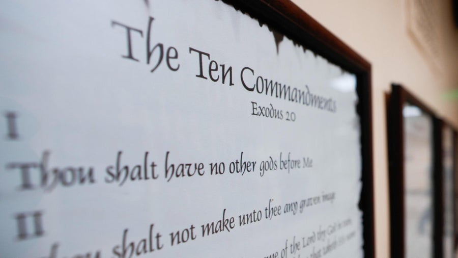 Appeals court blocks Louisiana law requiring public schools to display ...