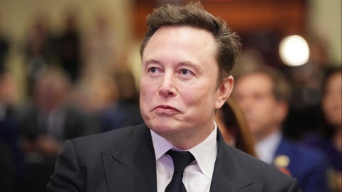 Democratic senators ask Pentagon and DOJ to investigate any Elon Musk contact with Putin and ...
