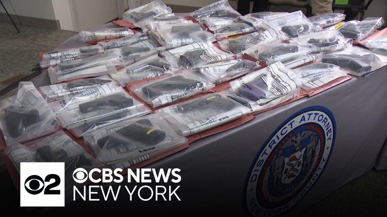 30 suspected gang members indicted by Manhattan district attorney's ...