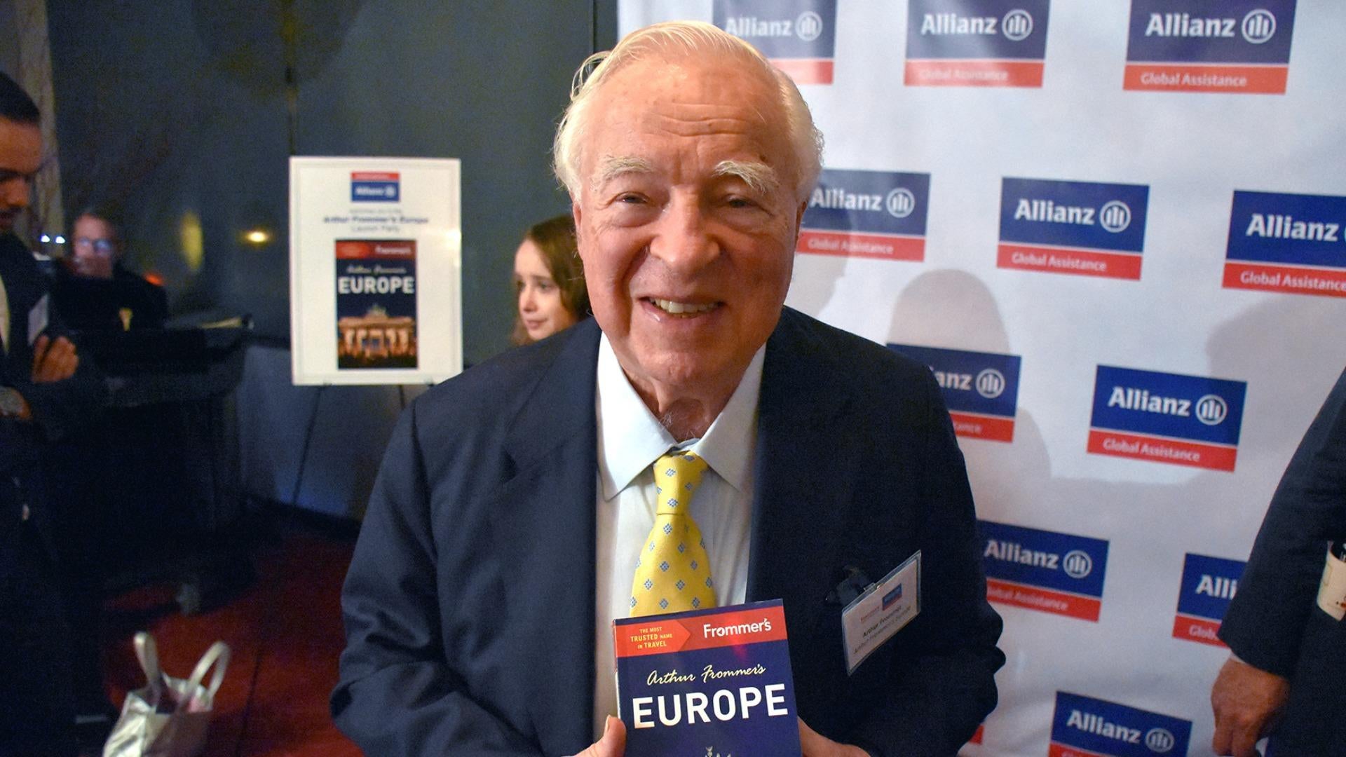 Arthur Frommer, famed travel guide innovator, has died at 95 - CBS News