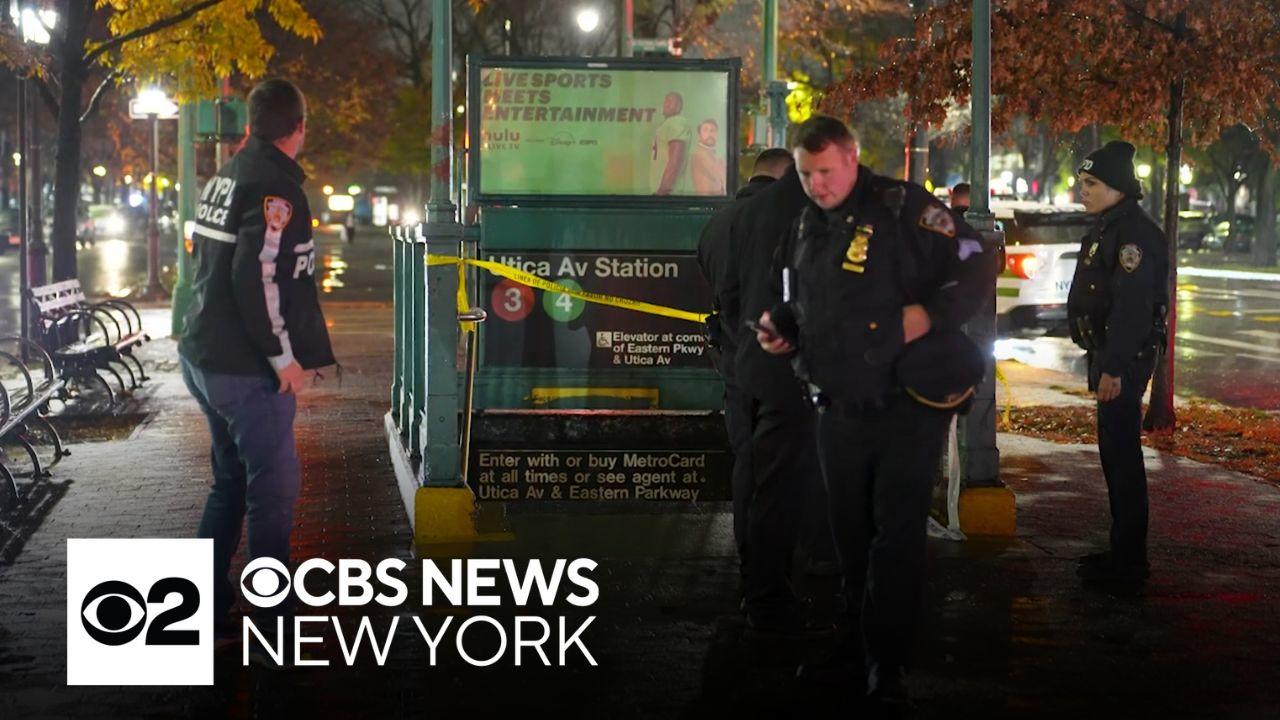 Argument at NYC subway stop leads to teen slashed in face, NYPD says ...