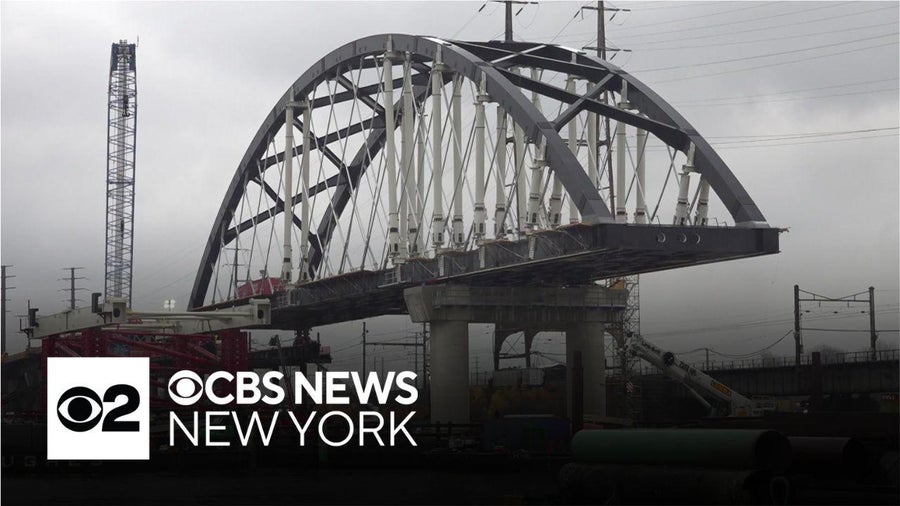 Key milestone reached for new Portal North Bridge - CBS New York