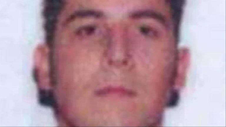 Fugitive on FBI's Most Wanted Terrorists list arrested in U.K. - CBS News