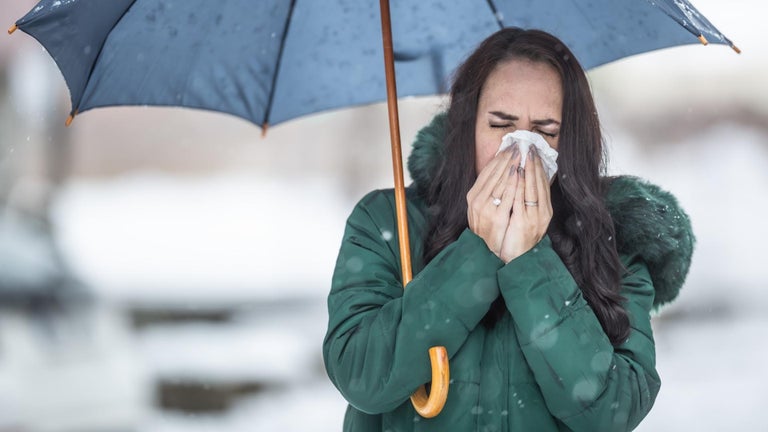 Are you contagious? Check when you're most likely to spread COVID, the flu, norovirus and other ...