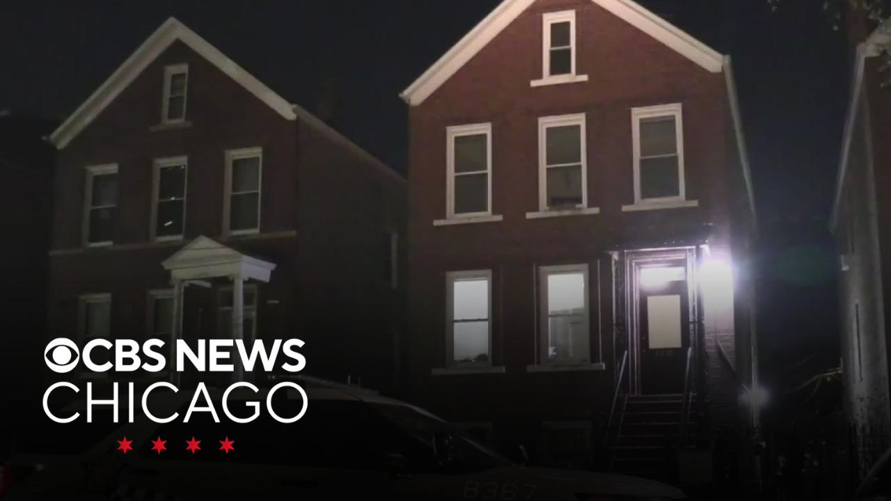 14-year-old boy shot and killed inside Little Village apartment - CBS ...