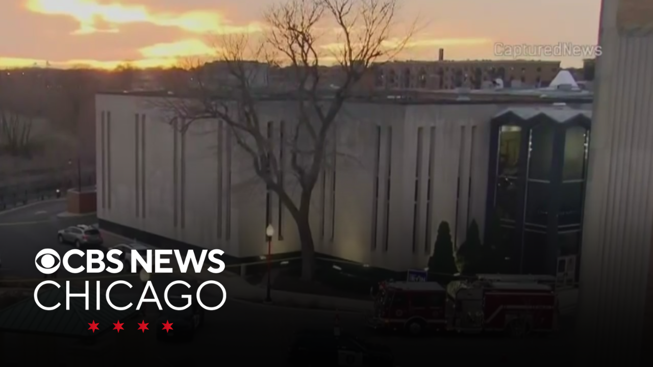 Illinois lawmaker's aide gets sick after opening mail, Aurora office ...