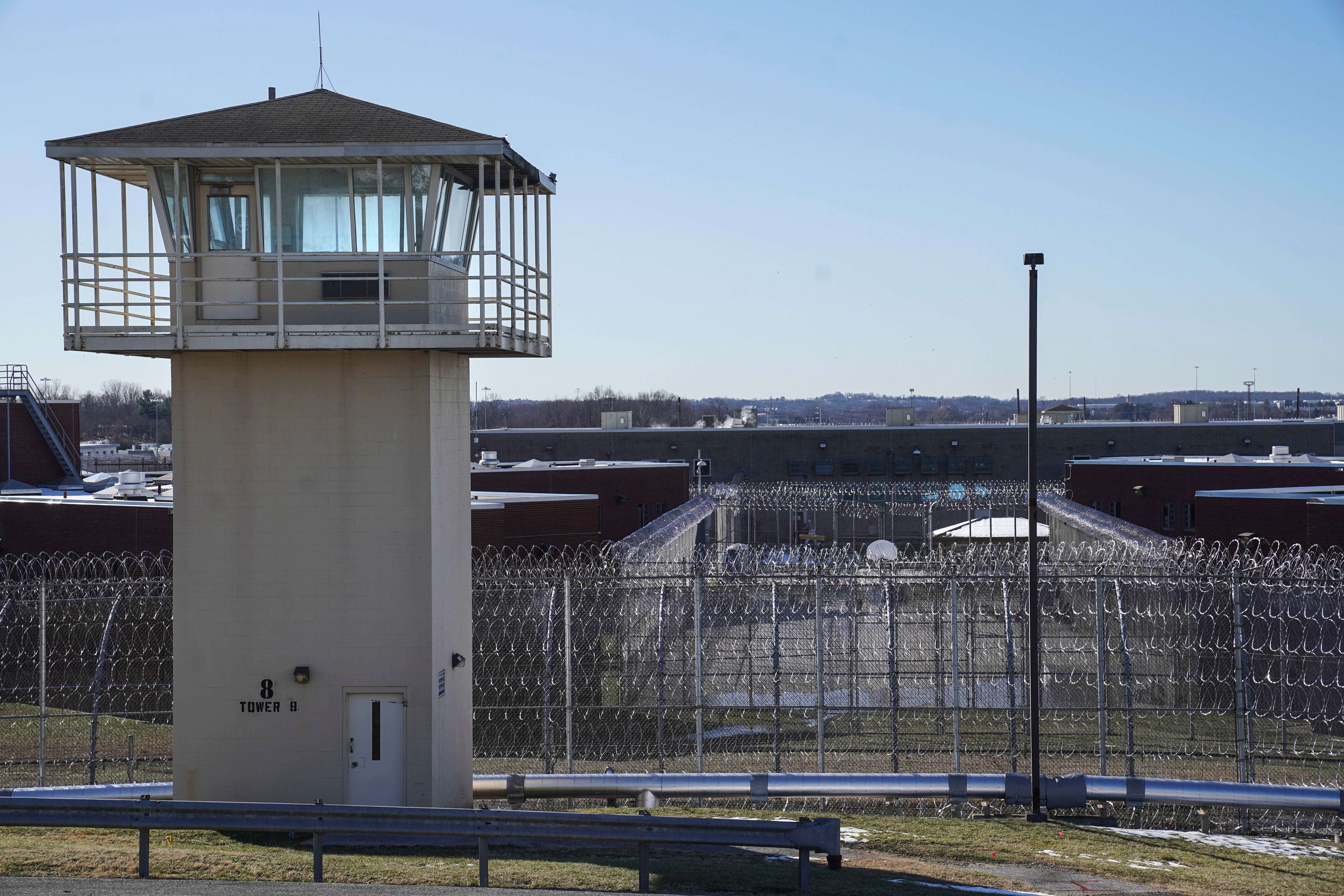 Inmate found dead in Maryland prison - CBS Baltimore
