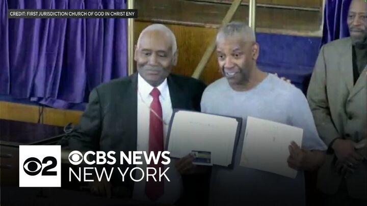 Legendary actor Denzel Washington gets minister's license at New York ...