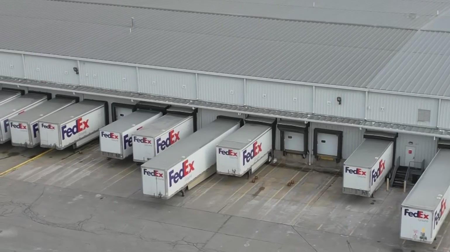 FedEx driver charged with stealing packages after sting operation in ...