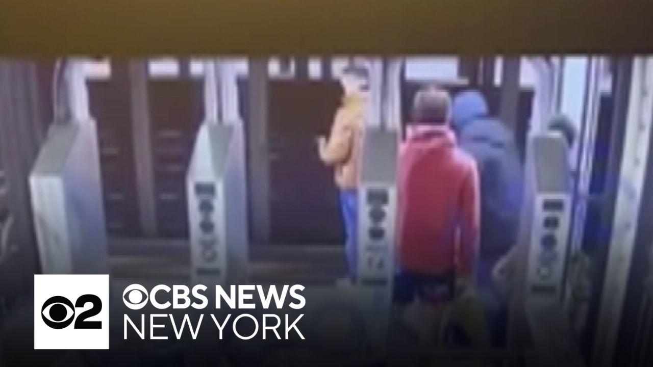Video shows man pushed in front of NYC subway in apparent random attack ...
