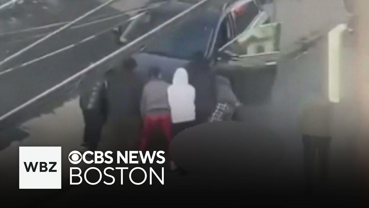Group of strangers lift car off of woman trapped in Massachusetts, "I ...