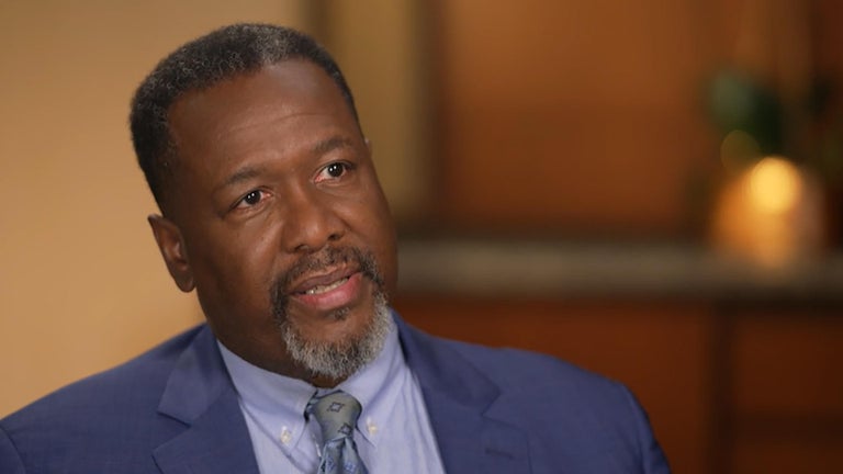 Wendell Pierce: An actor's journey - CBS News