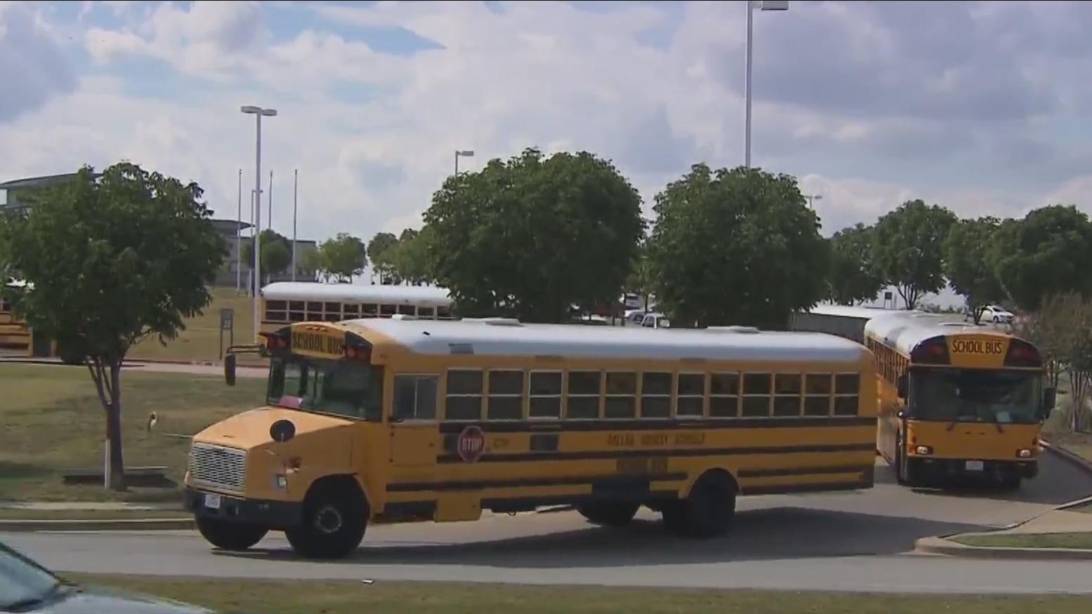 North Texas school districts grapple with new immigration enforcement ...