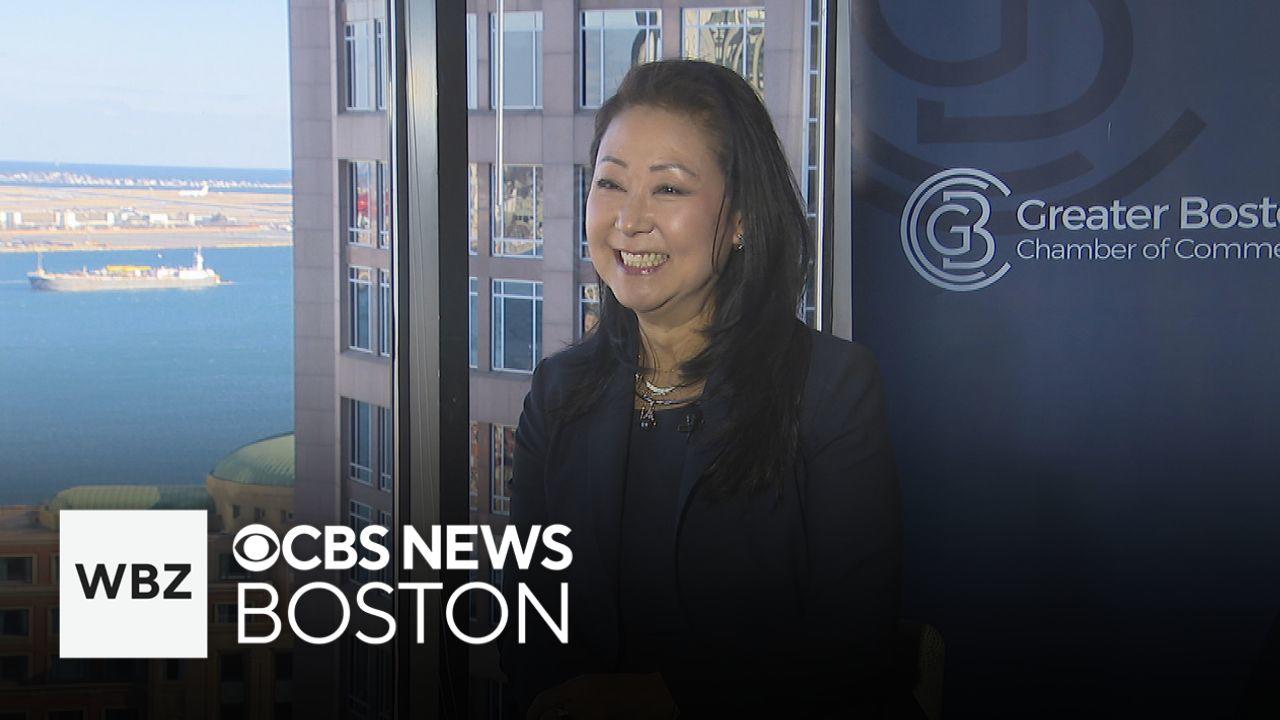 Grace Lee of M&T Bank honored with Pinnacle Award for leadership - CBS ...