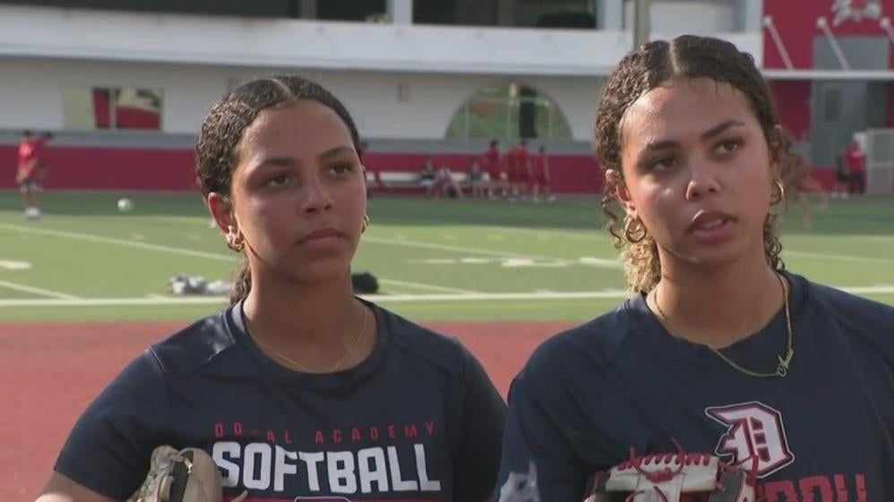 From backyard to team USA, Doral Academy's Abdullah sisters shine on the softball field - CBS Miami