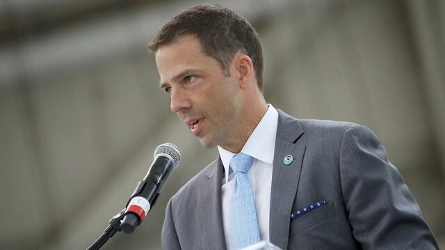 Former top NOAA scientist under Trump issues a "Sharpie-gate" warning ...