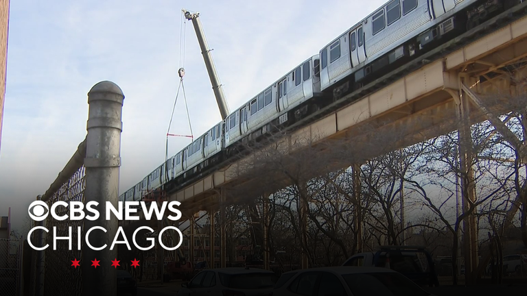Most CTA Green Line service returns after train derails on Chicago's ...