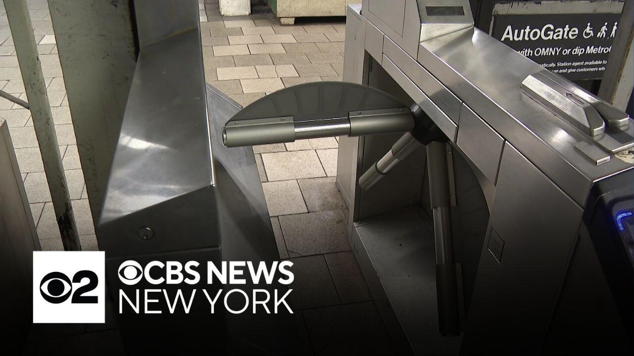 MTA tries shields to stop subway fare evaders weeks after adding turnstile spikes - CBS New York