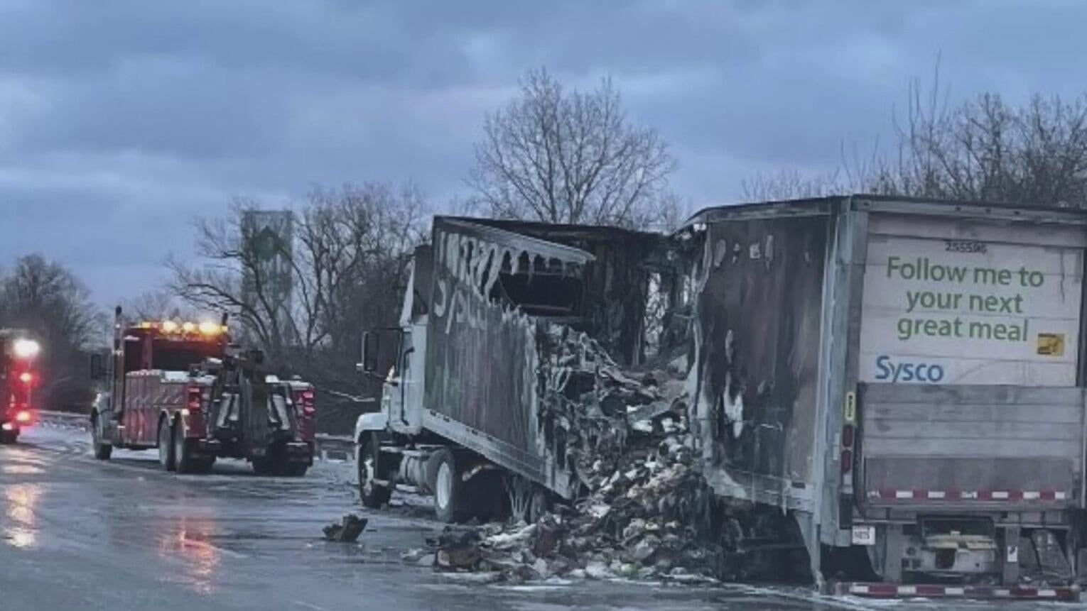 Semi fire shuts down eastbound Interstate 696 near Farmington Hills - CBS Detroit