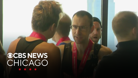 Hundreds climb thousands of stairs for Hustle Chicago at former John ...