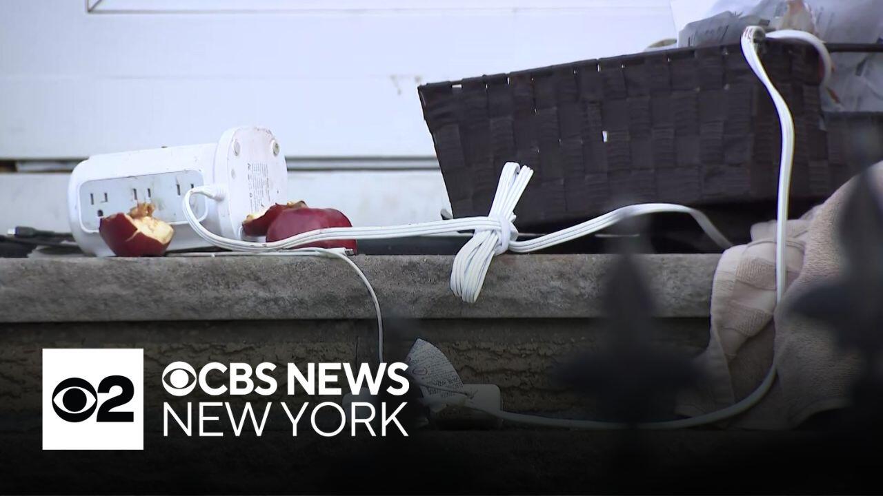 Queens woman strangled to death over $300, police sources say - CBS New ...