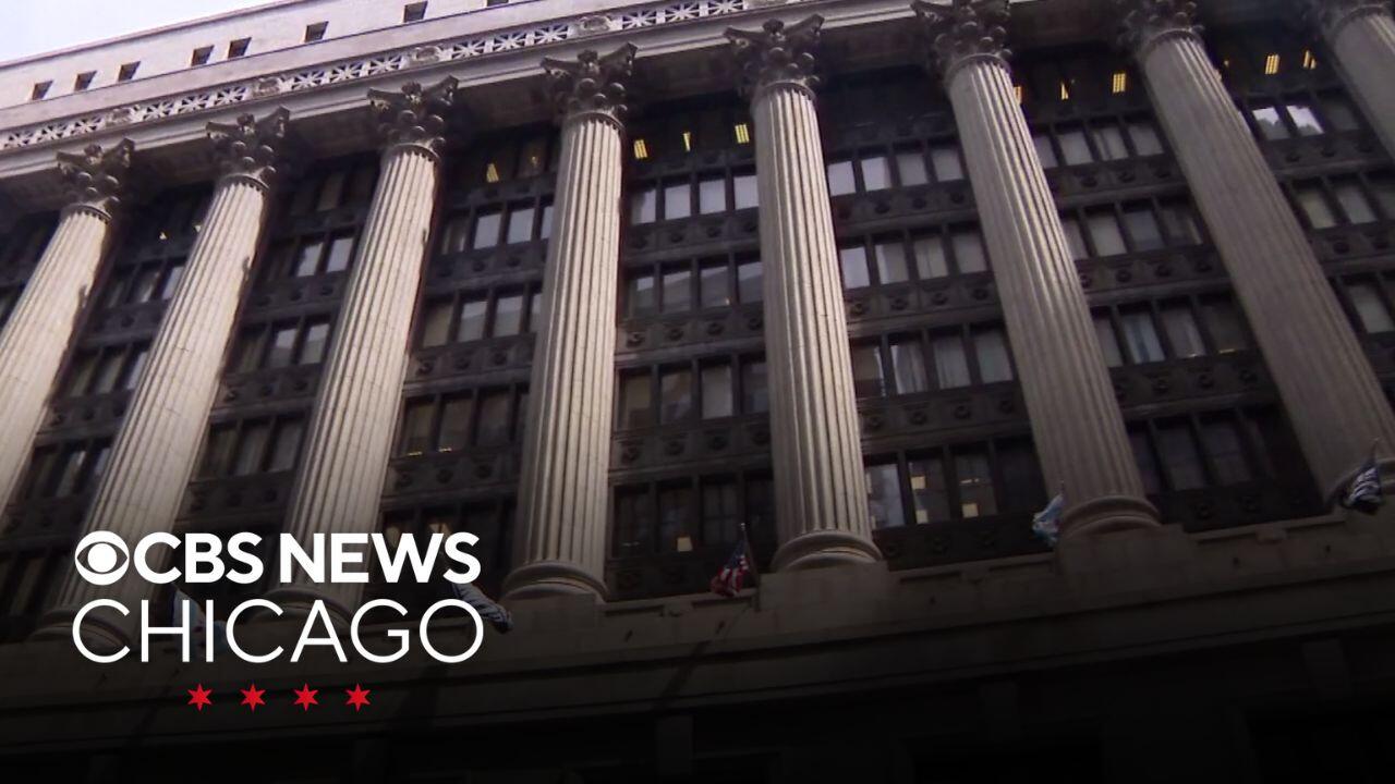 Former Chicago City Clerk employee pleads guilty to stealing $150,000 ...