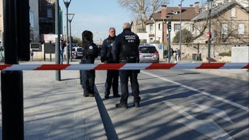 3 World War II bombs defused in a German city's biggest evacuation ...