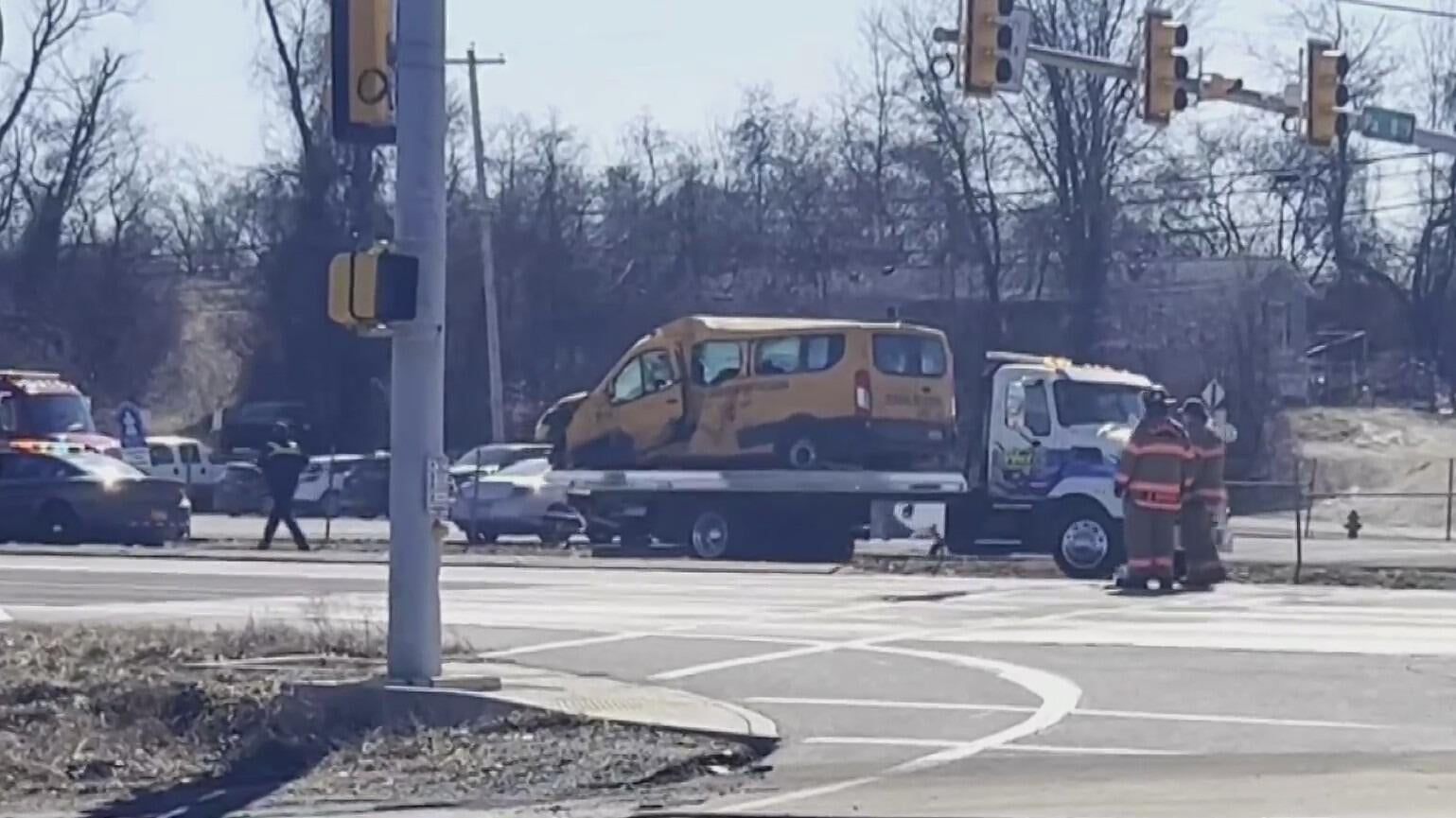 School van driver killed in crash with tractor-trailer in Salem Township - CBS Pittsburgh