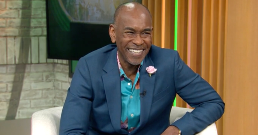 Paul Tazewell on vision behind "Wicked" costume transformation and ...