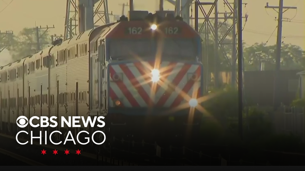 Major Chicago transit cuts looming without state action - CBS Chicago
