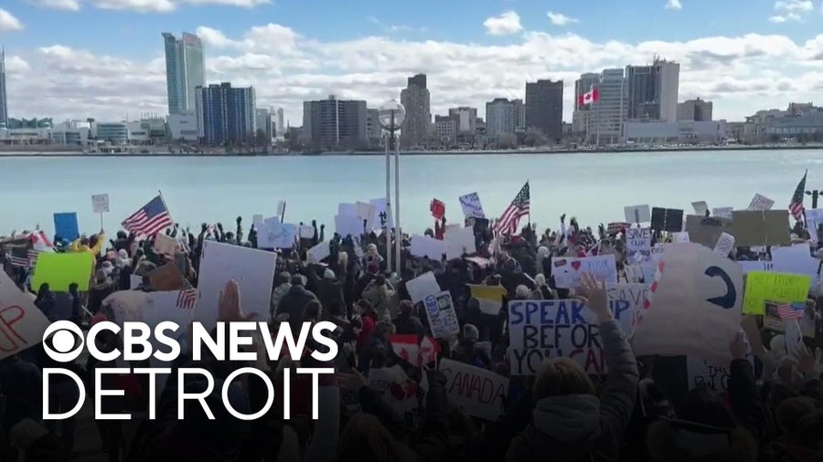 Americans and Canadians hold cross-border rally over Trump ...