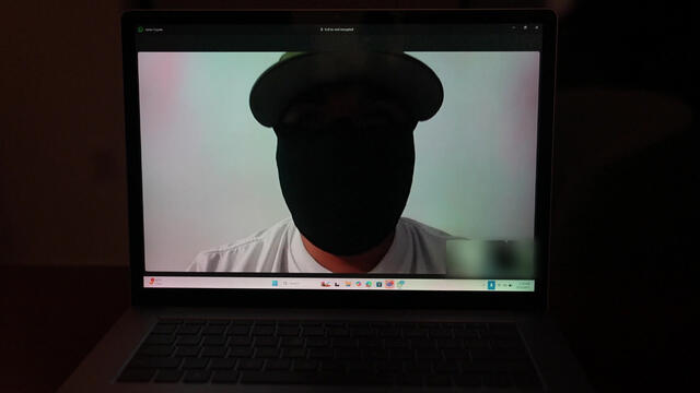 On the Canadian border with a Mexican cartel smuggler - CBS News