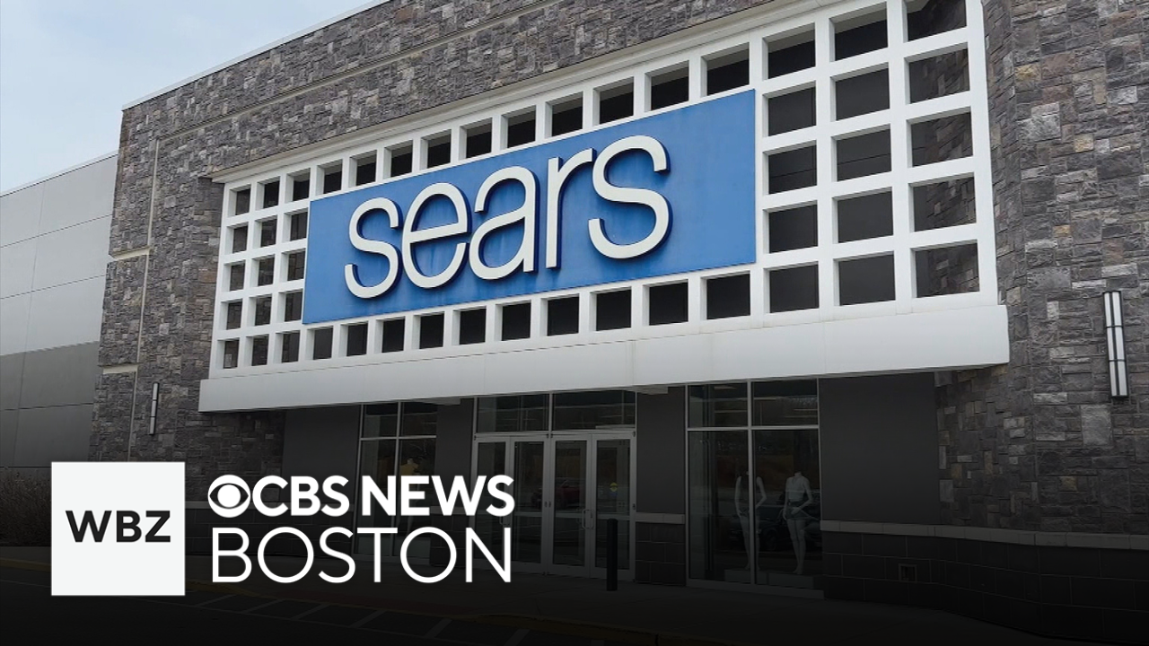 One of the last 8 Sears stores in America is in Massachusetts. Here's what it's like inside ...
