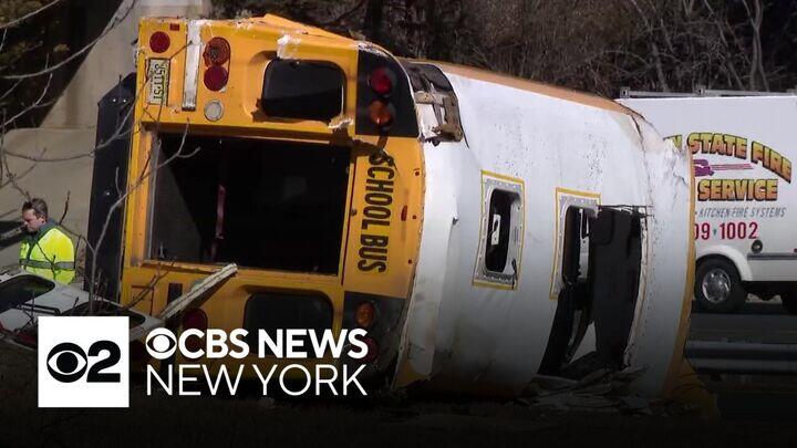 5 hurt in school bus crash on I-195 in Wall Township, N.J. - CBS New York