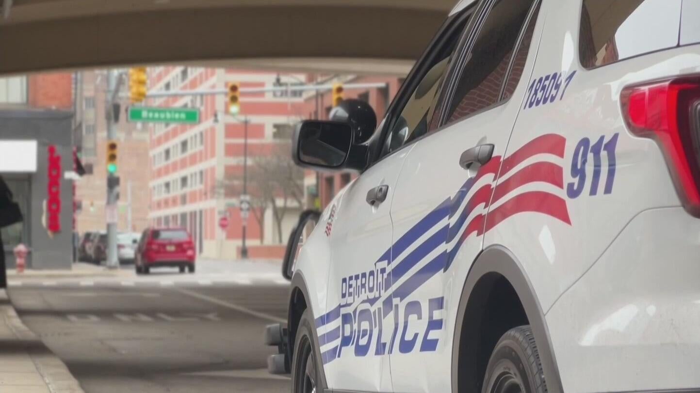 Detroit police officer accused of stealing other officers' shoes - CBS ...