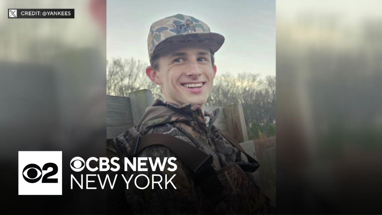 Yankees hold moment of silence for Miller Gardner, son of former ...