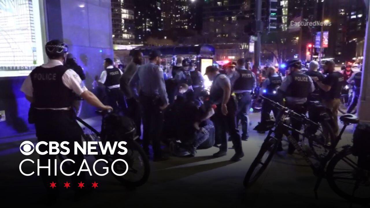 Chicago alderman renews push for earlier downtown curfew after 15-year ...