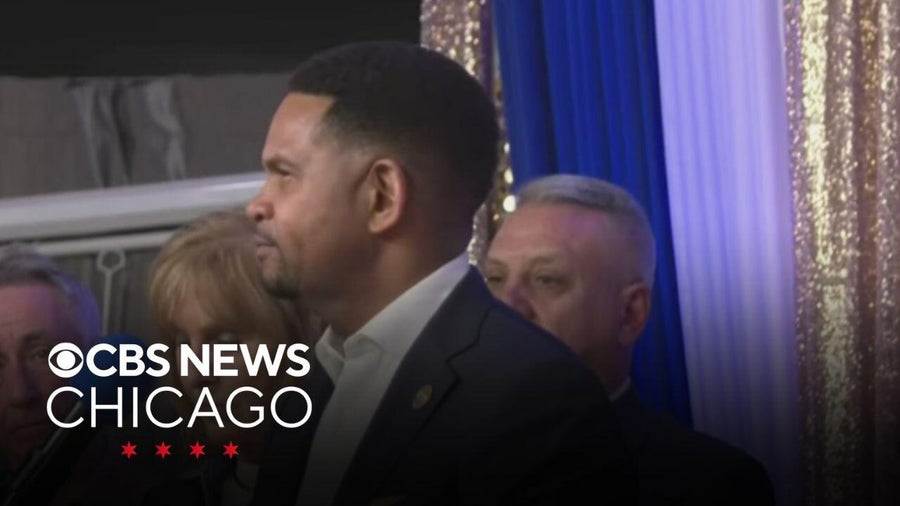 Aurora, Illinois Mayor Richard Irvin concedes election to challenger ...