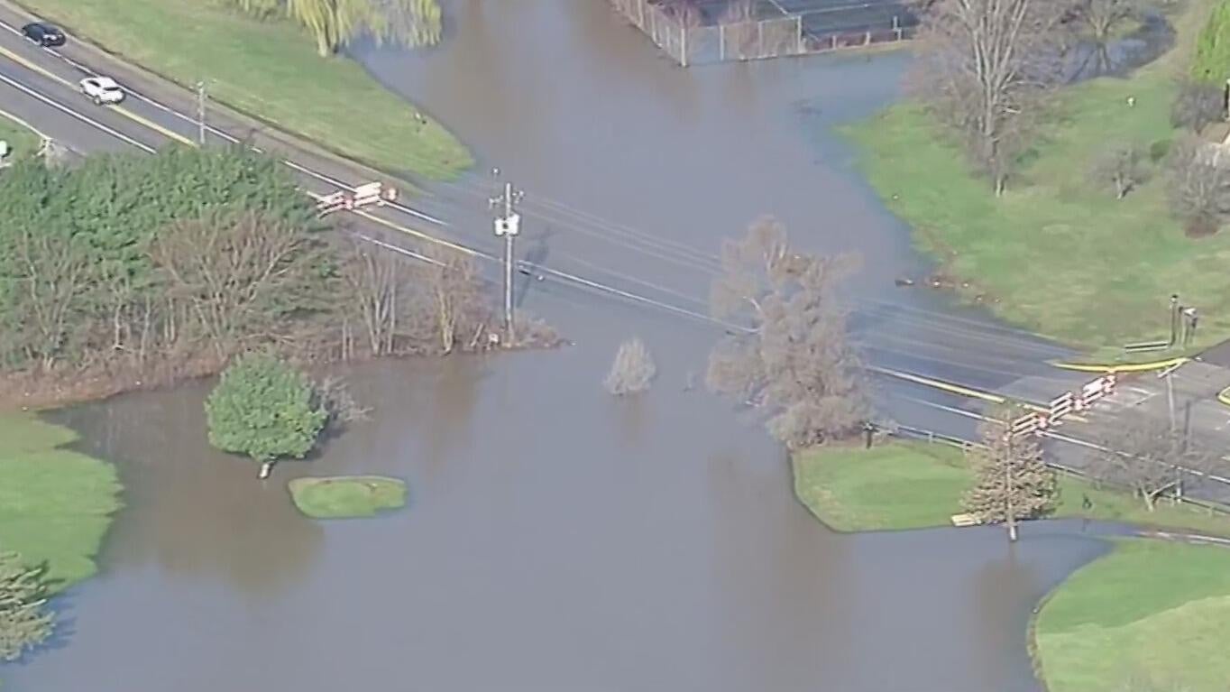 Dearborn Heights residents see massive flooding after heavy rainfall ...