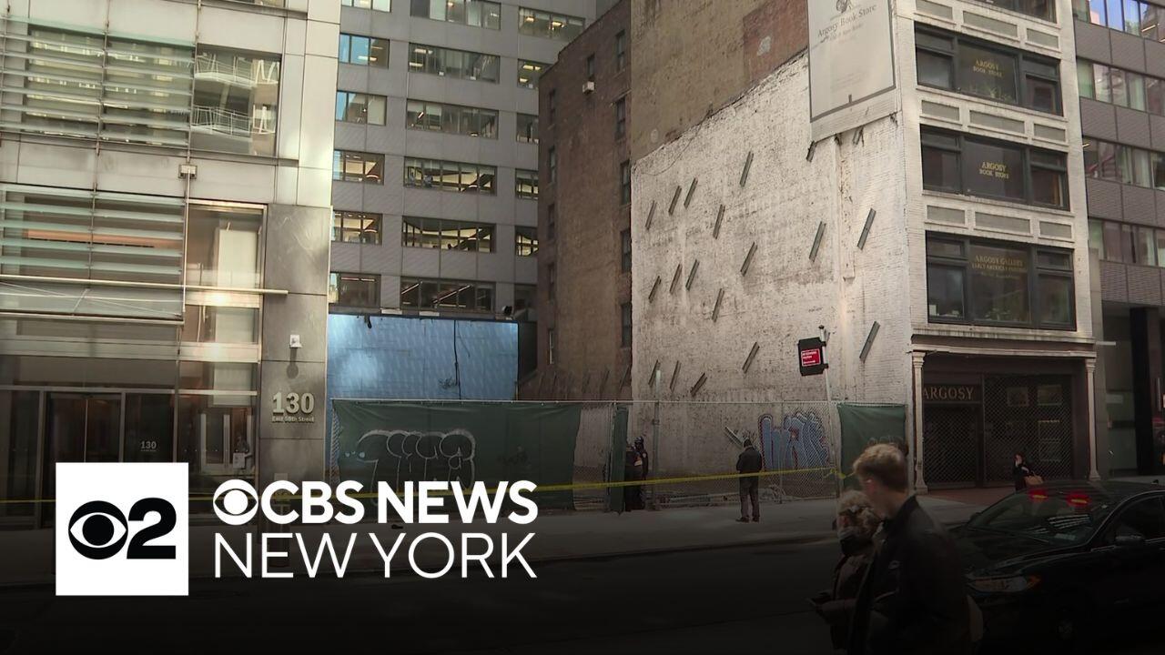 17-story office building in Manhattan evacuated after wall partially ...