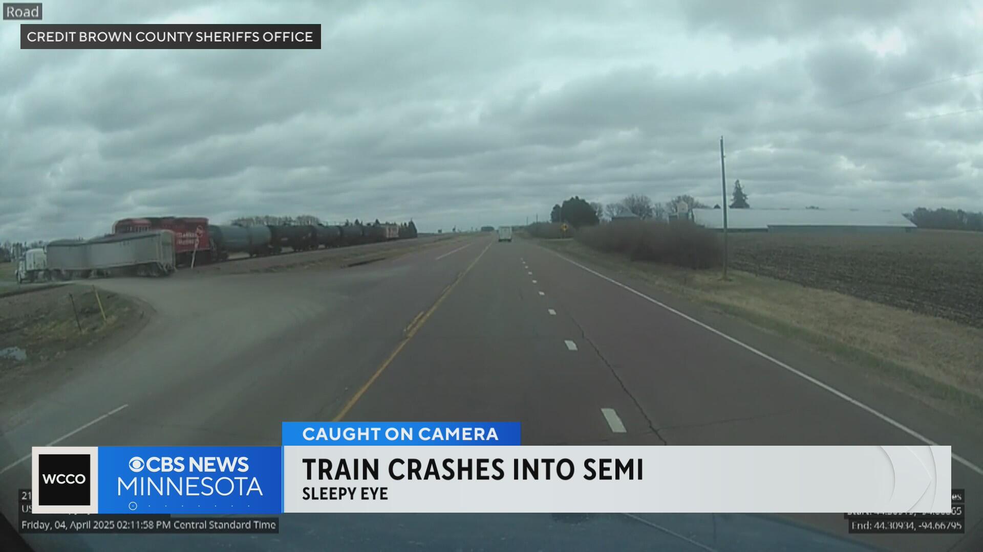 Video shows moment train splits semi trailer in half in southern ...