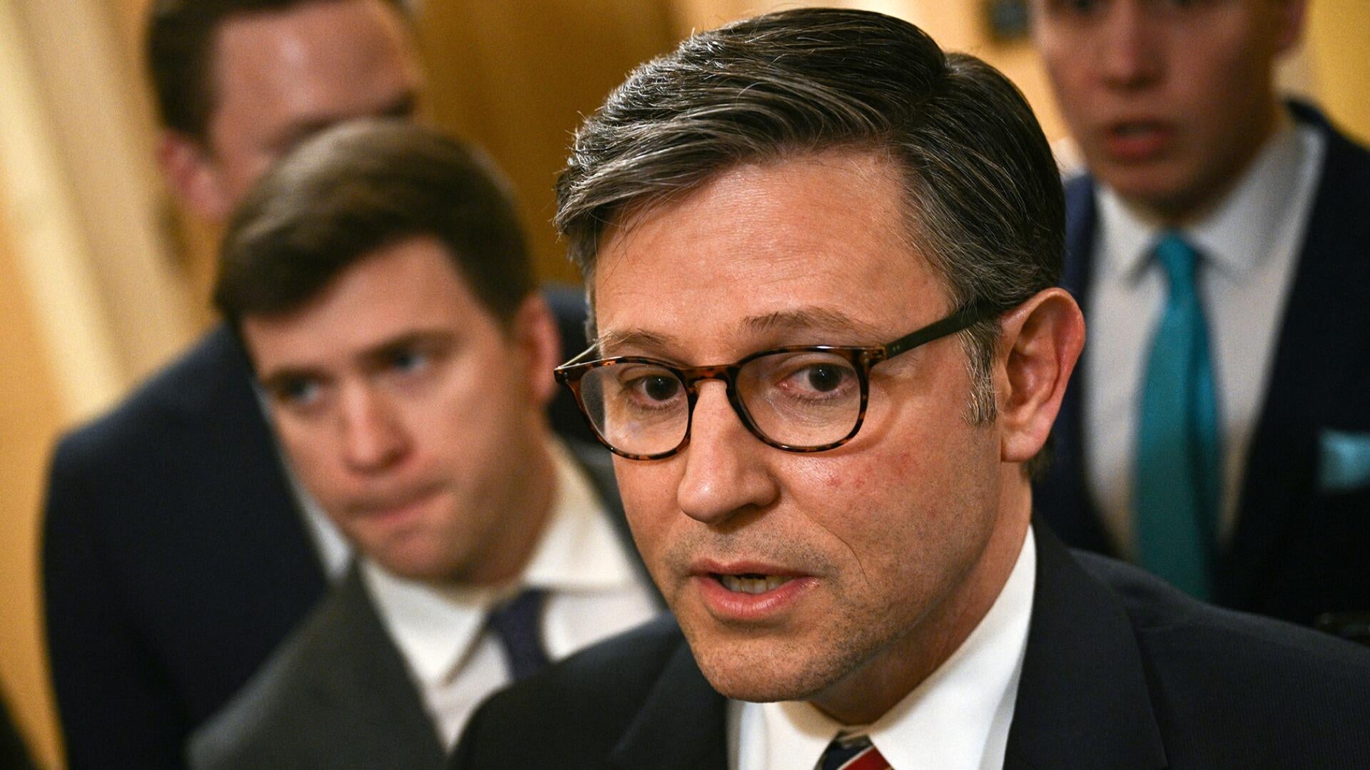 House GOP holdouts resist Trump pressure on budget plan, delaying vote ...